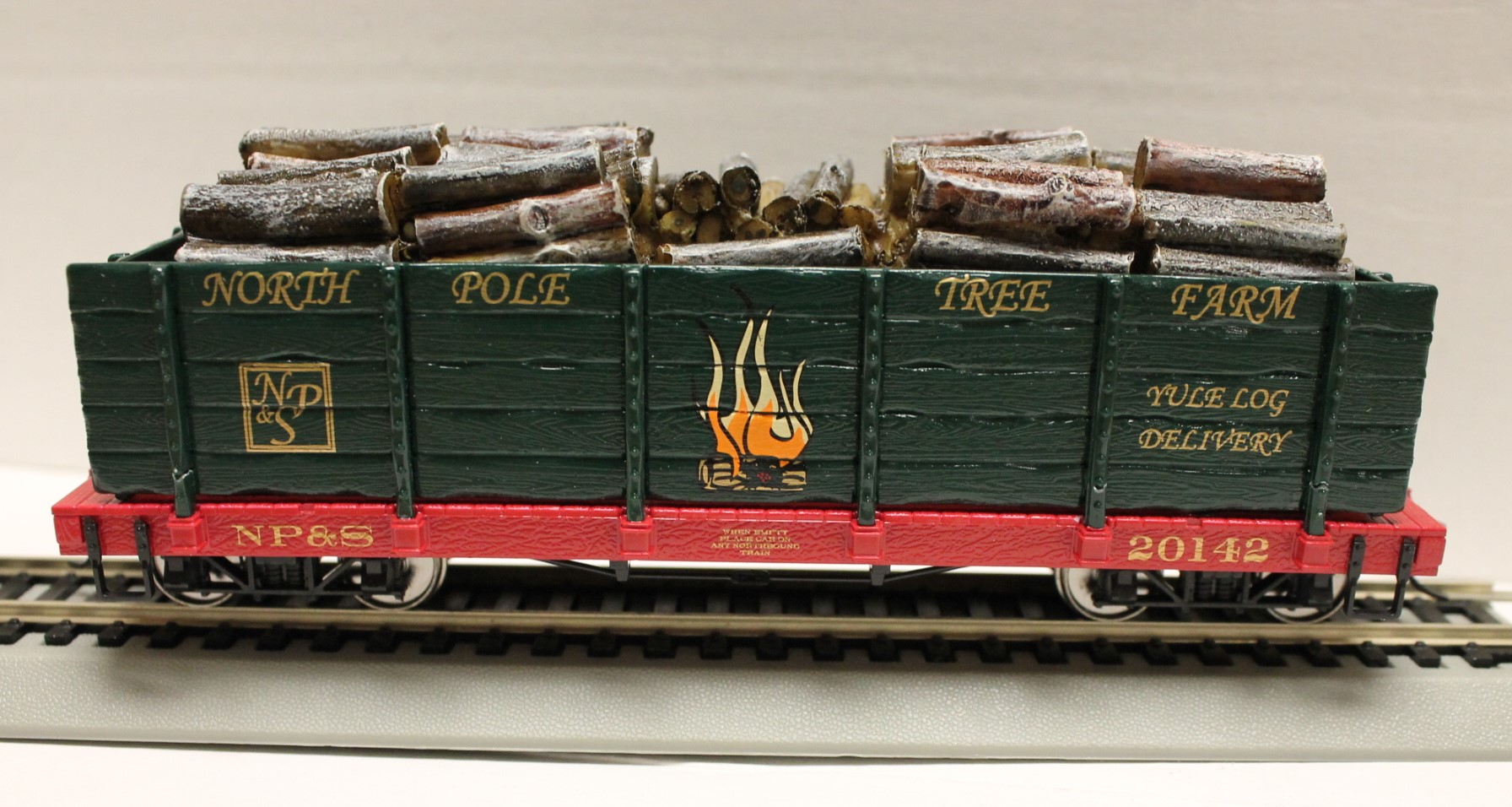 Gondola - North Pole & Southern w/logs (On30 scale) [29999-26] - $20.99 ...